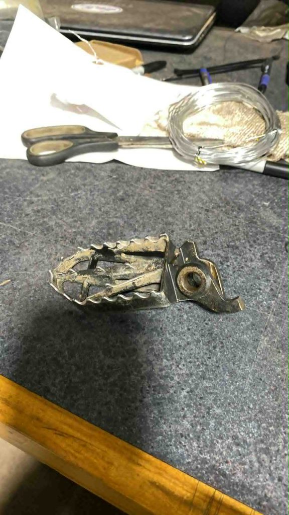 2009-2022 KAWASAKI KX 250F LEFT FOOTPEG | Cross Roads Cycle Sales